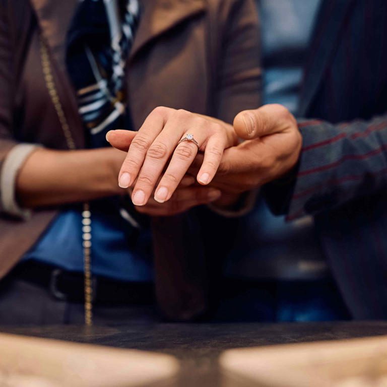 8 key tips to know before you go engagement ring shopping—and 3 common ...