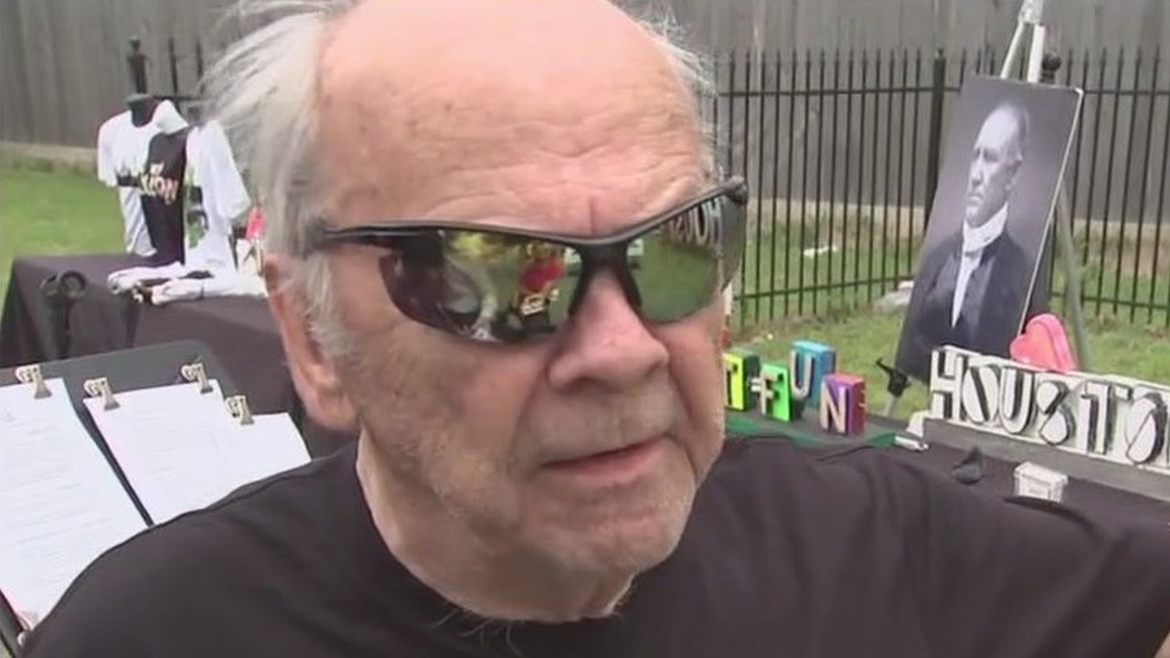 Artist David Adickes dies at 98