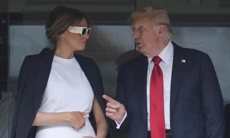 Lip reader reveals what a stunned Donald Trump told Melania during the ...