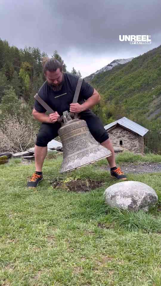 Lifting a Giant Historic Bell