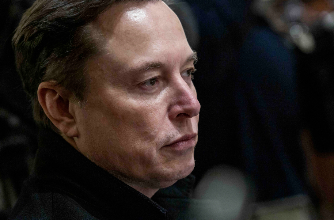 Musk fuels deepening MAGA division