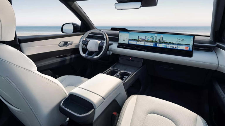 Yamaha’s Suzuka R1 Race Bike Livery Is Straight Out of the Glory Days