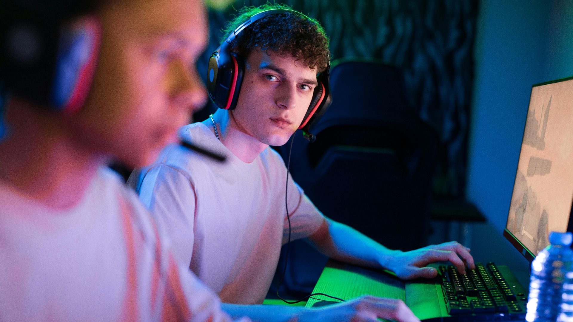 10 Reasons Gaming Is Better With A Controller & 10 It's Better With A ...