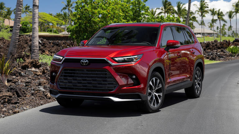 What Kind Of MPG Does The Toyota Grand Highlander Get? Here's What You ...