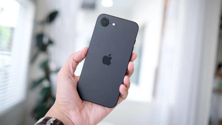 Anthony Phillips infuses nimble guitar work with surreal intros on ...