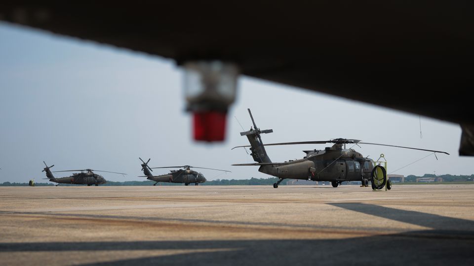 Senator to introduce a bill requiring Army helicopters to fly with key ...