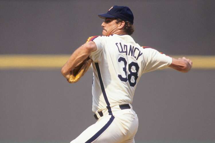 Former Astros pitcher, MLB All-Star dies at 69