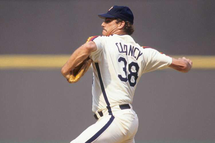 Former Astros pitcher, MLB All-Star dies at 69