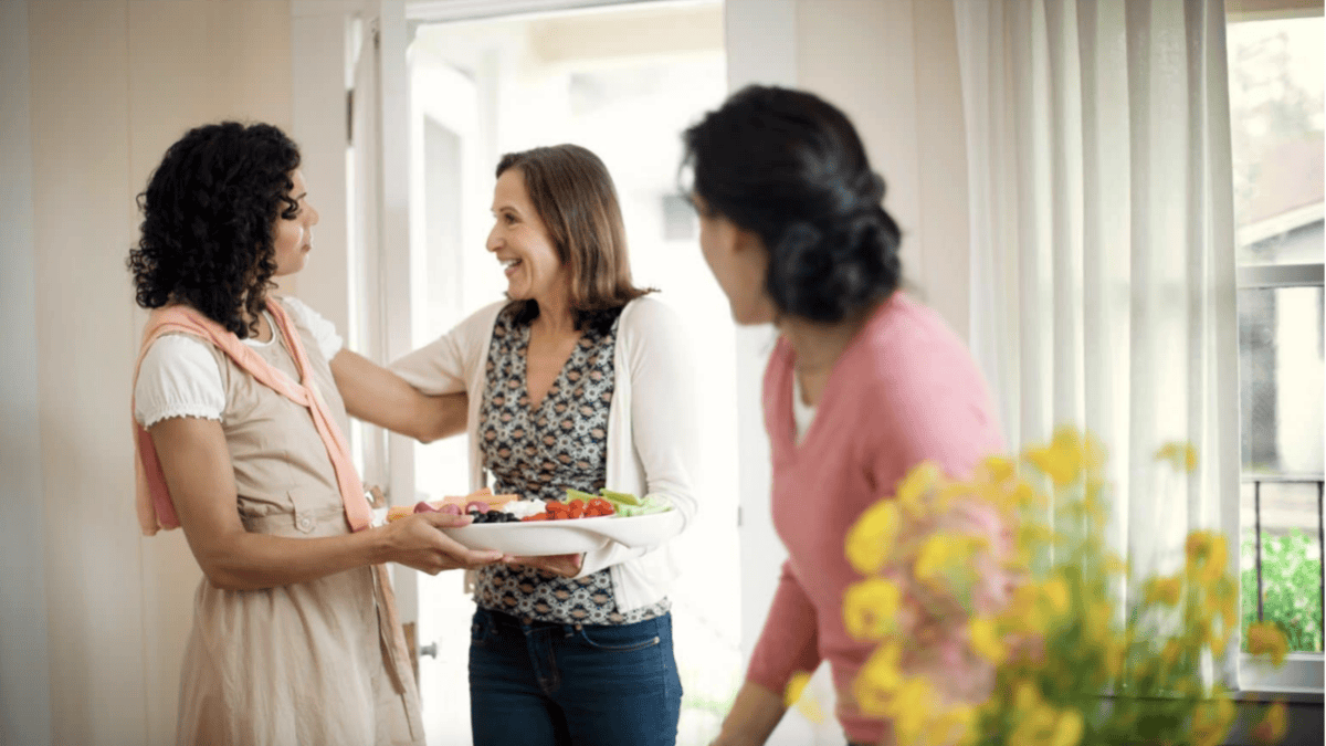 17 Reasons Why Neighborly Trust Is Fading