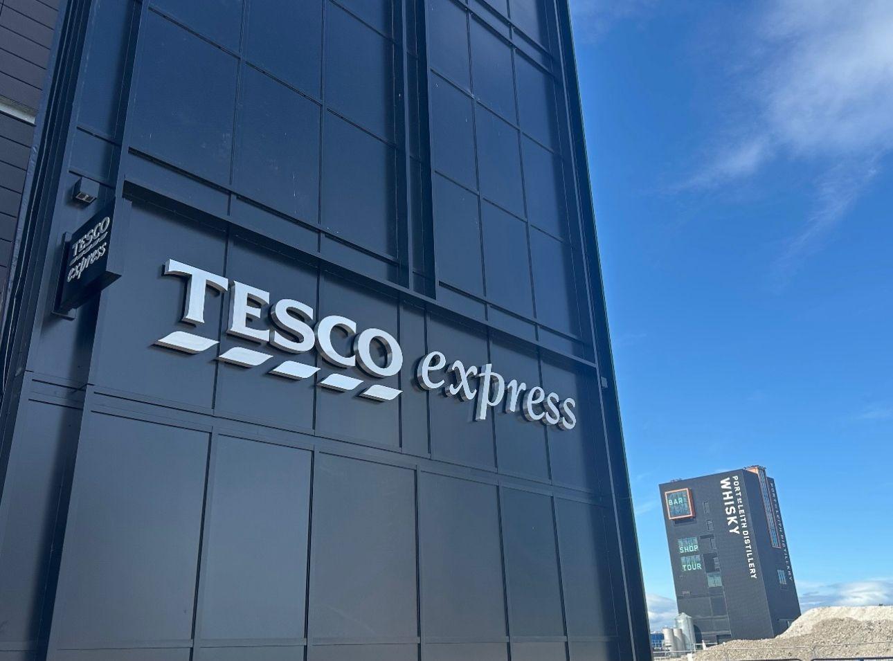 New Tesco Express store opens in Edinburgh district