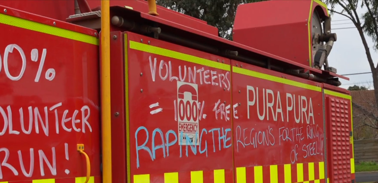 Victorian Liberal leader 'unaware' of offensive slogans at protest