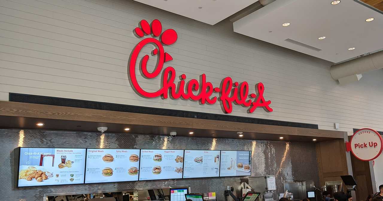 Jersey Mike's dethrones Chick-fil-A as top fast-food chain