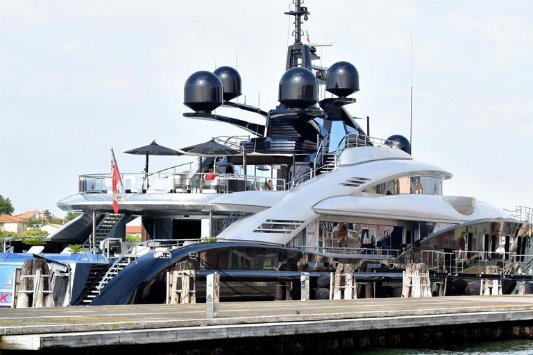 Joe Rogan vacations on $50M megayacht with rarely seen wife Jessica ...