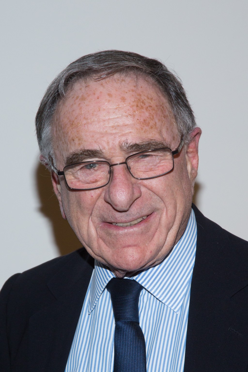 Billionaires’ Row developer Harry Macklowe wants to sell his 432 Park ...