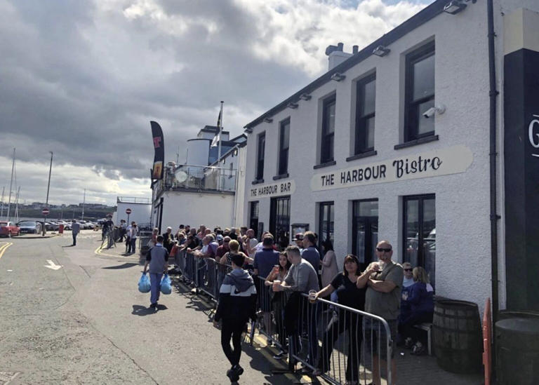 Portrush bar serving ‘most expensive pint in Northern Ireland’ at The Open