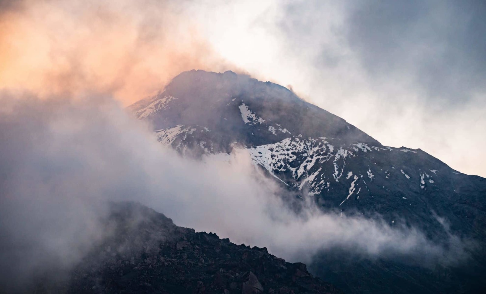Russian Volcano Unleashes Massive 1,000-Mile-Long River of Smoke