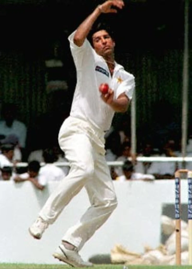 Different Types of Bowling in Cricket : Detailed Analysis