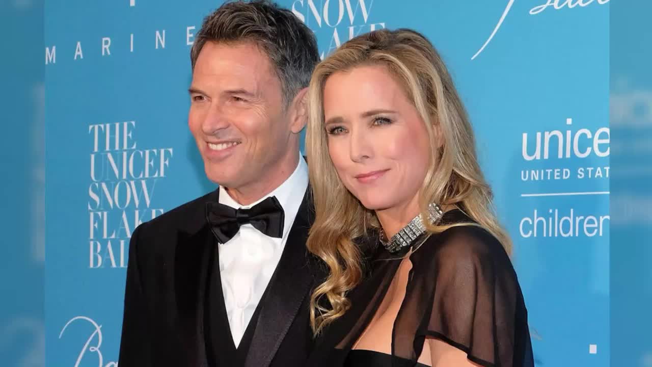 Téa Leoni and Tim Daly Marry After 11 Years Together in Intimate New ...