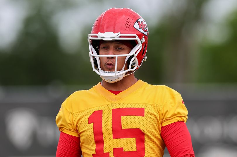 Patrick Mahomes' wordless reaction speaks volumes after Chiefs' $94M ...