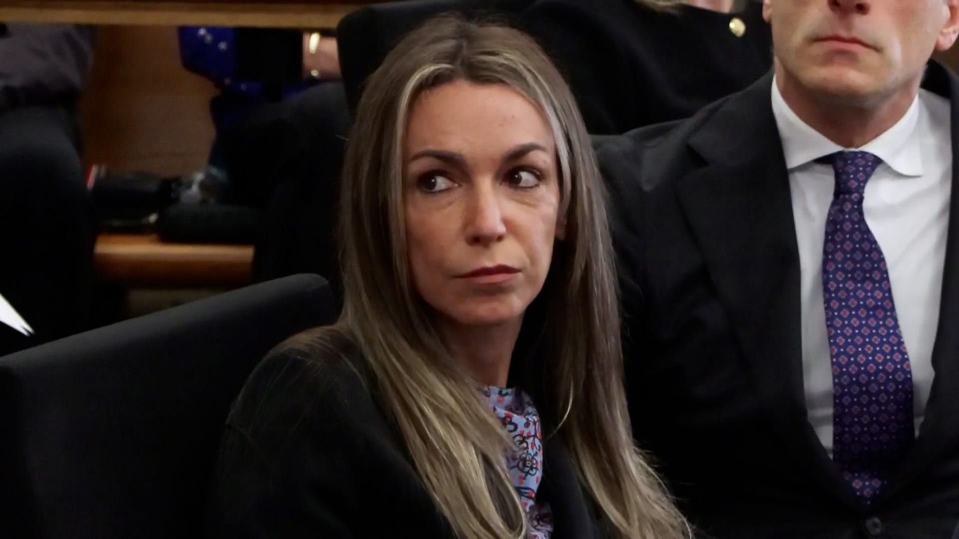 Grand juror in Karen Read investigation pleads guilty to contempt charge