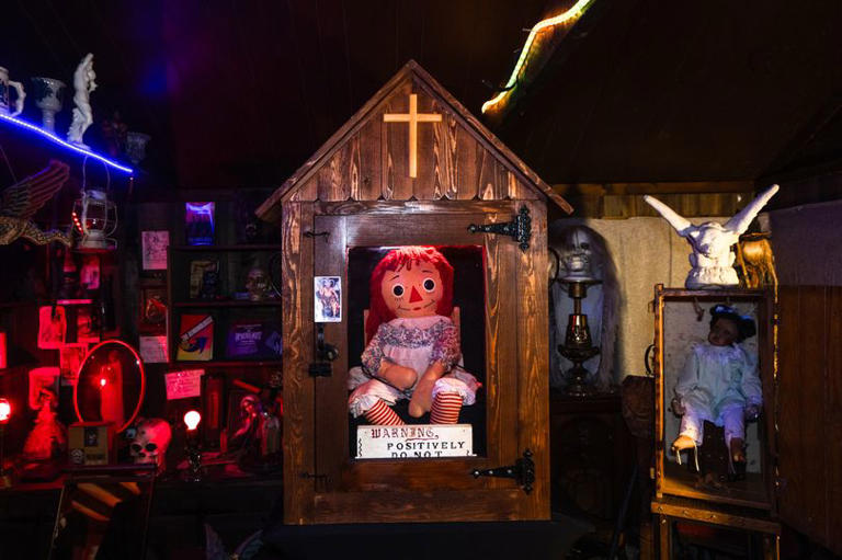 Paranormal investigator dies on Annabelle haunted tour with cause of ...