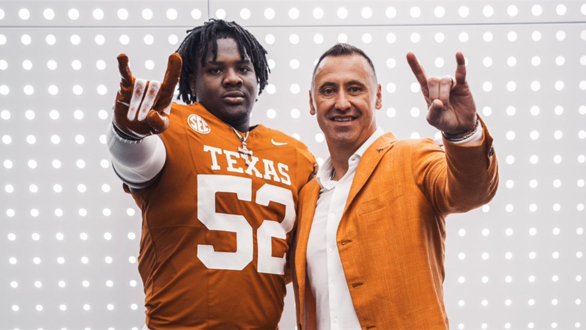 Texas flips elite lineman James Johnson from Georgia