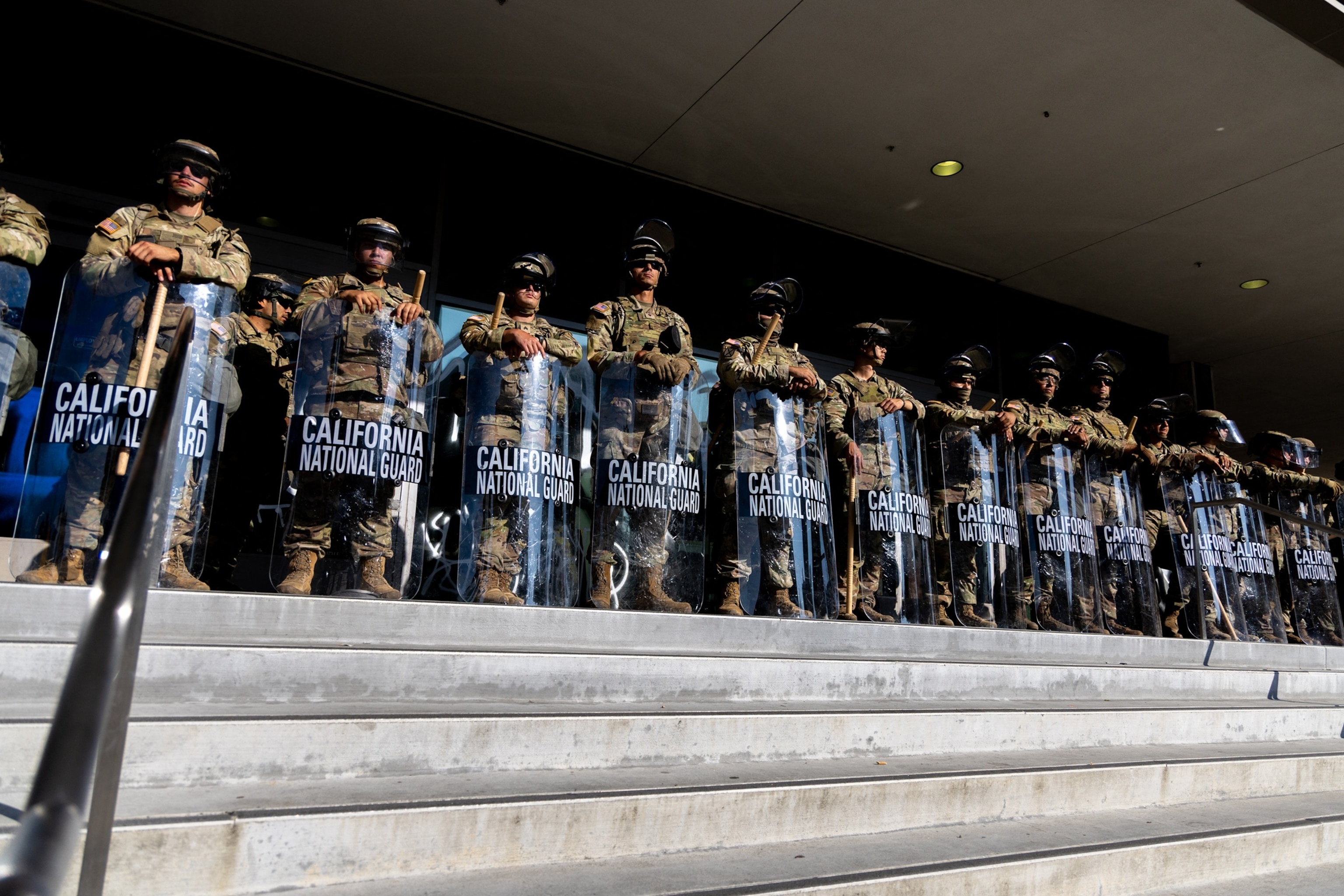 Pentagon pulling 2,000 National Guard from ICE duty in LA