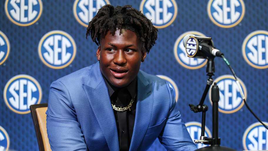 Texas Longhorns LB Anthony Hill Jr. Reacts to Tyler Atkinson Commitment