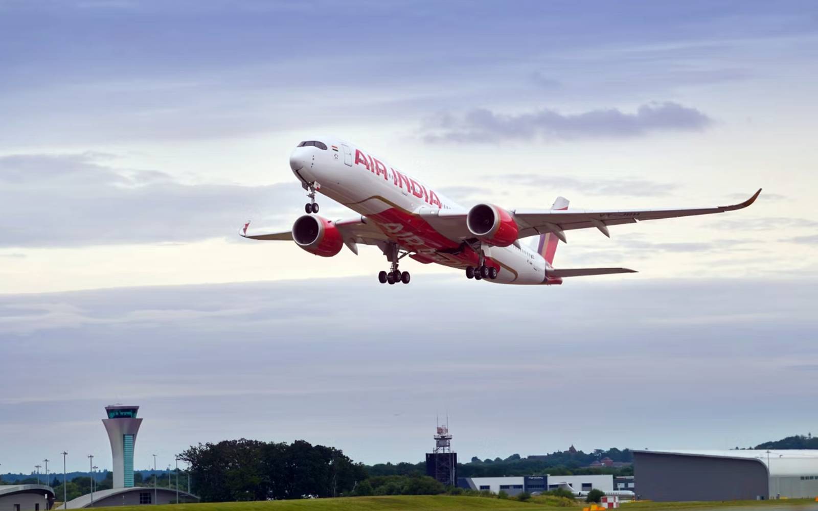 Air India 777 aircraft turns back after drop in engine oil pressure