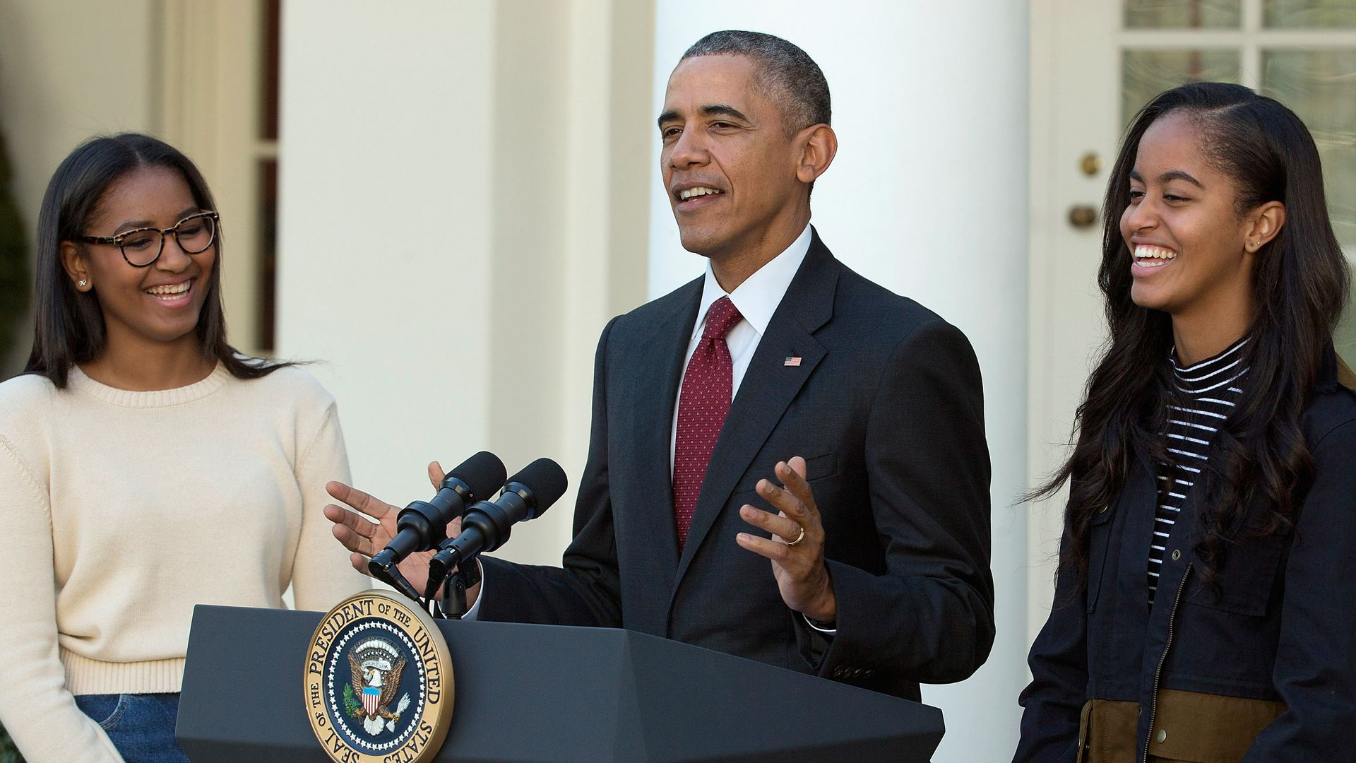 Barack Obama shares insight into 'difficulty' raising daughters Malia ...