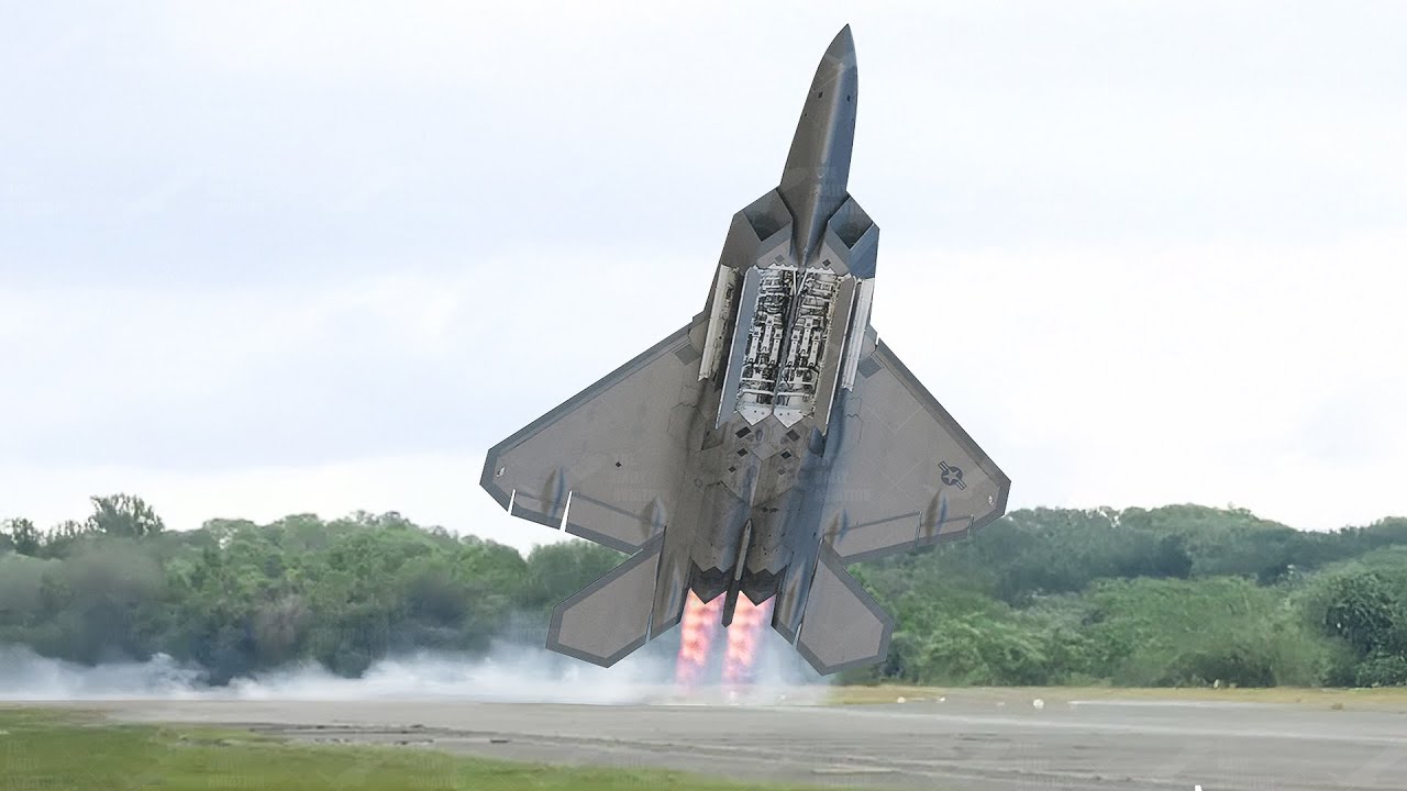 US F-22 Pilot Performs Scary Vertical Climb After Take Off with Full ...