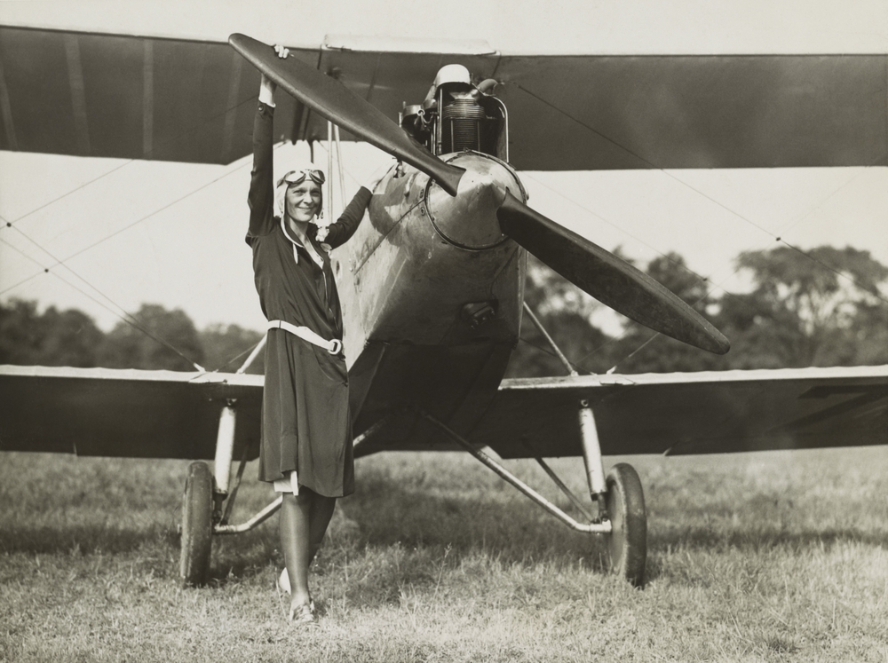 "Scientists 'Finally Discover' Amelia Earhart's Lost Plane, Solving ...