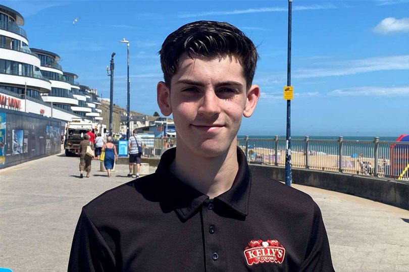 UK council to fine people £100 if they're caught swearing in public spaces