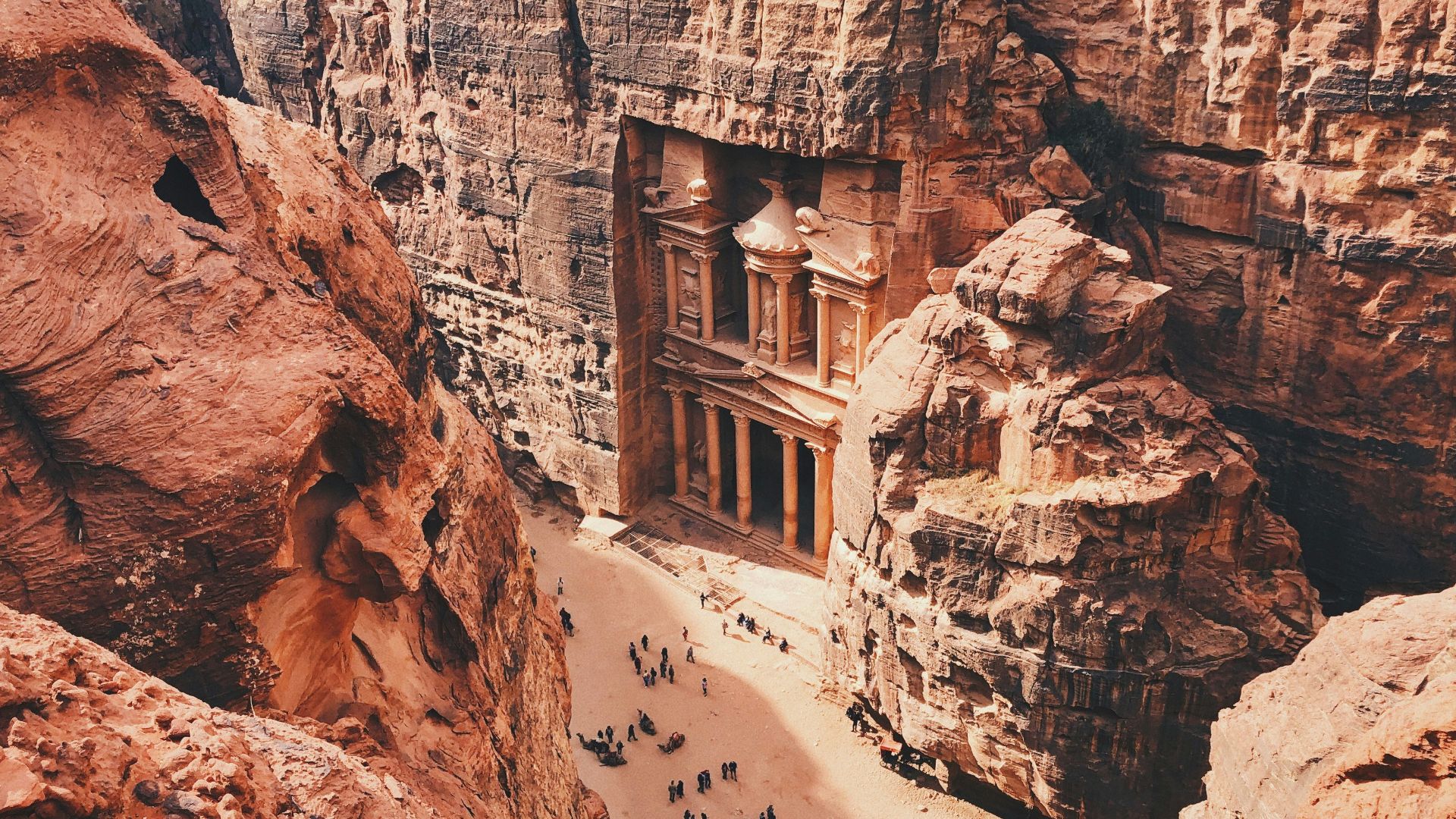 20 Ancient Architectural Marvels No One Can Explain