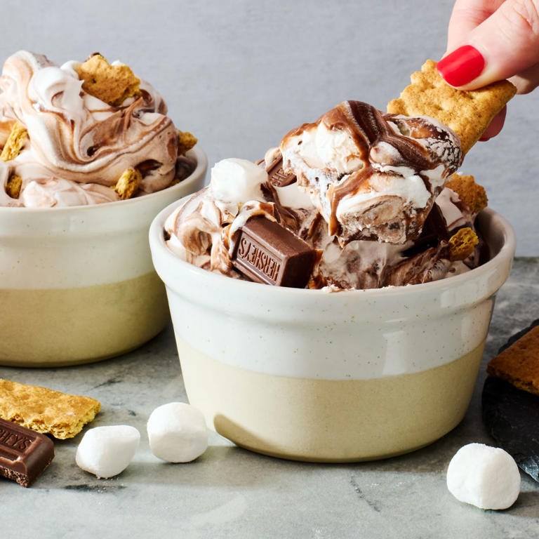 Skip the sticky fingers & make my easy s'mores dip instead
