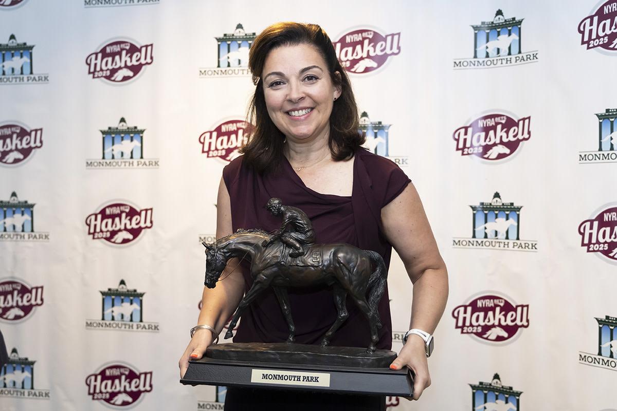 Christine Bossinakis Wins Monmouth's Bill Handleman Award