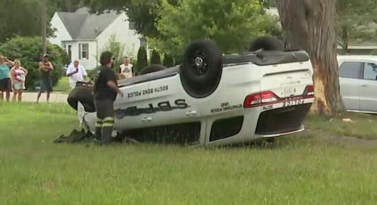 Police car flips over during high-speed chase in South Bend; driver in ...