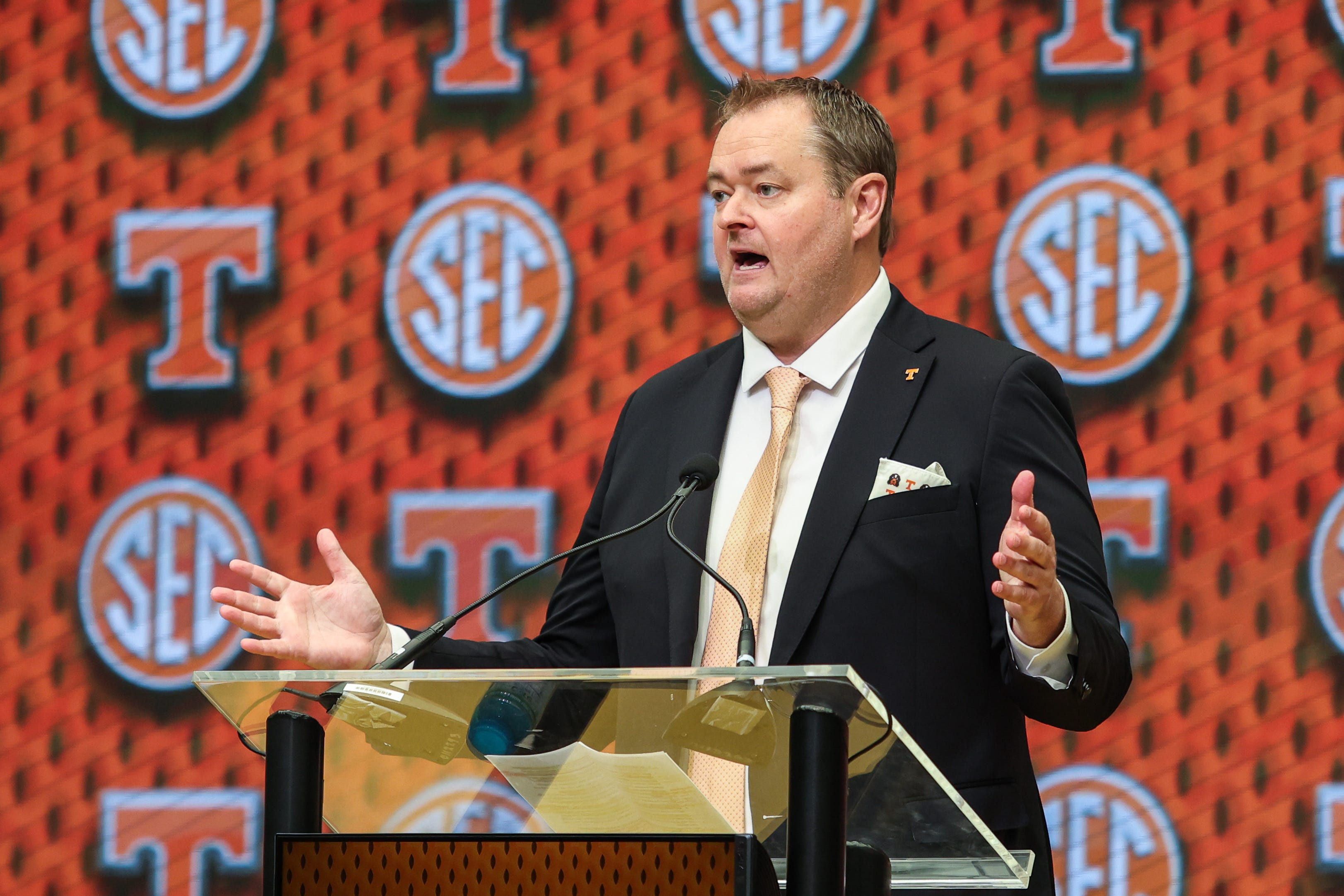 Josh Heupel discusses SEC playing eight-nine games, preserving football ...