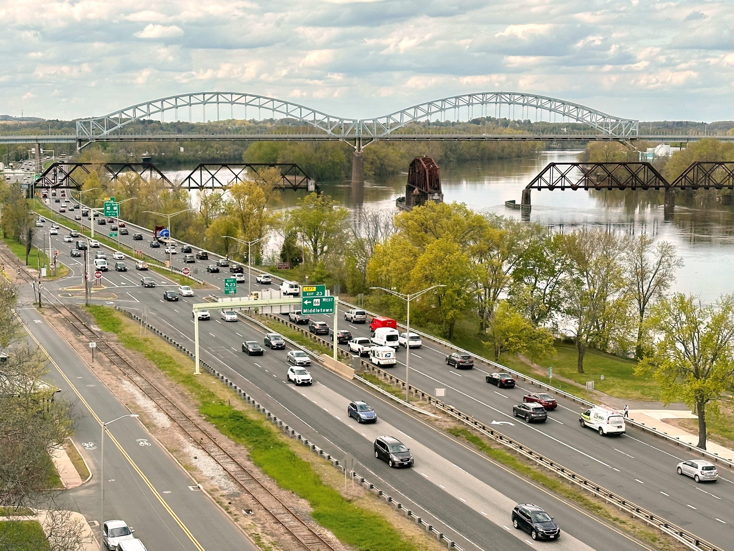 Tired of slow drivers in the left lane? A new law targets 'camping' in CT