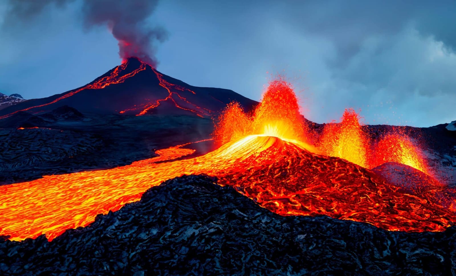 Scientists Discover the Explosive Power of Earth’s Mysterious BLOBS – Is an Eruption Coming?