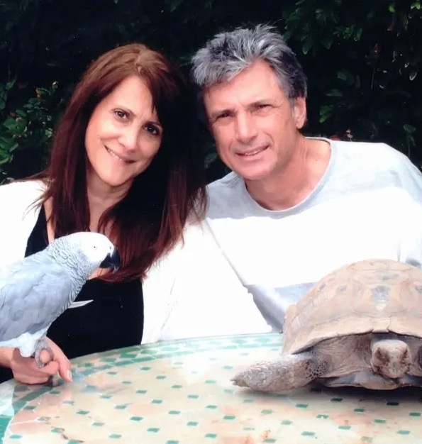 ‘American Idol’ boss, husband executed in their $4.5 million home in ...