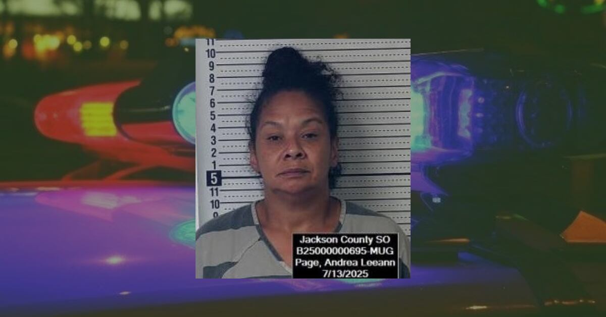 Iowa woman arrested for possession of meth following traffic stop