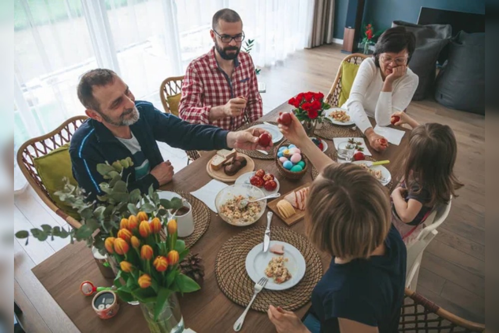 16 Tips for Stress-Free Tiny Home Parties