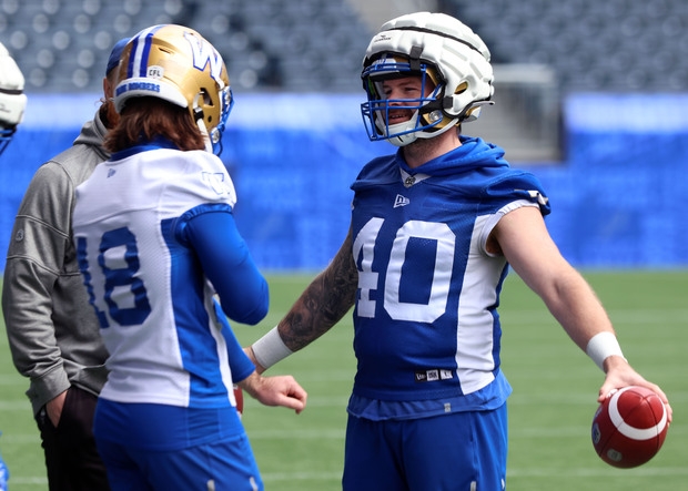 Bombers long snapper Mike Benson providing Leroux all the help he needs ...