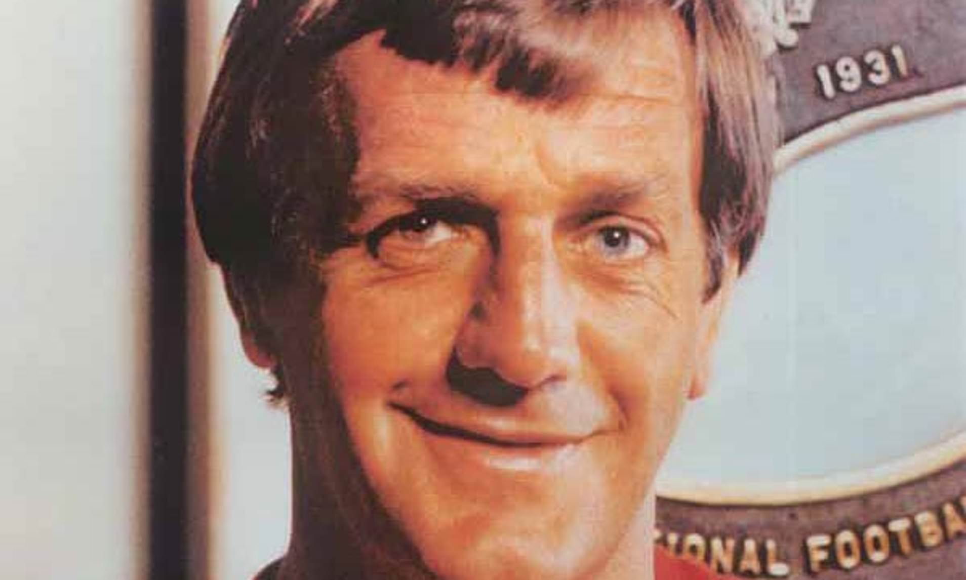 Footy world mourns AFL Hall of Fame star after news of his death caused ...