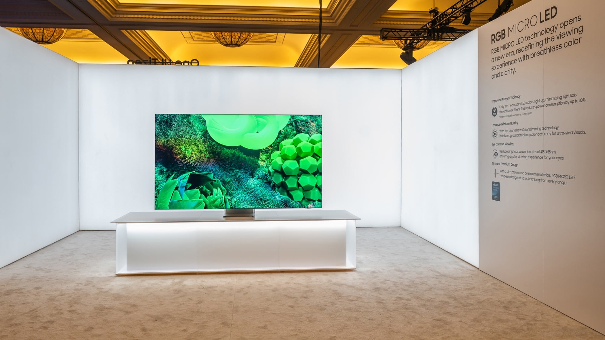 Samsung readies premium LCD TV to counter China’s rise