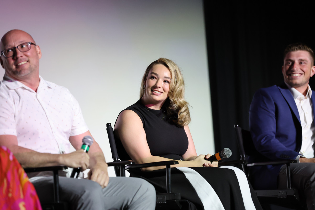 'Baylen Out Loud' Fans 'Love' Star Baylen Dupree's 'Incredible' New ...