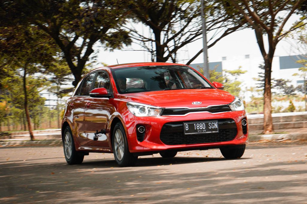 Daftar Harga KIA Rio 2017 Bekas, Mobil Hatchback Cocok Untuk Mahasiswa