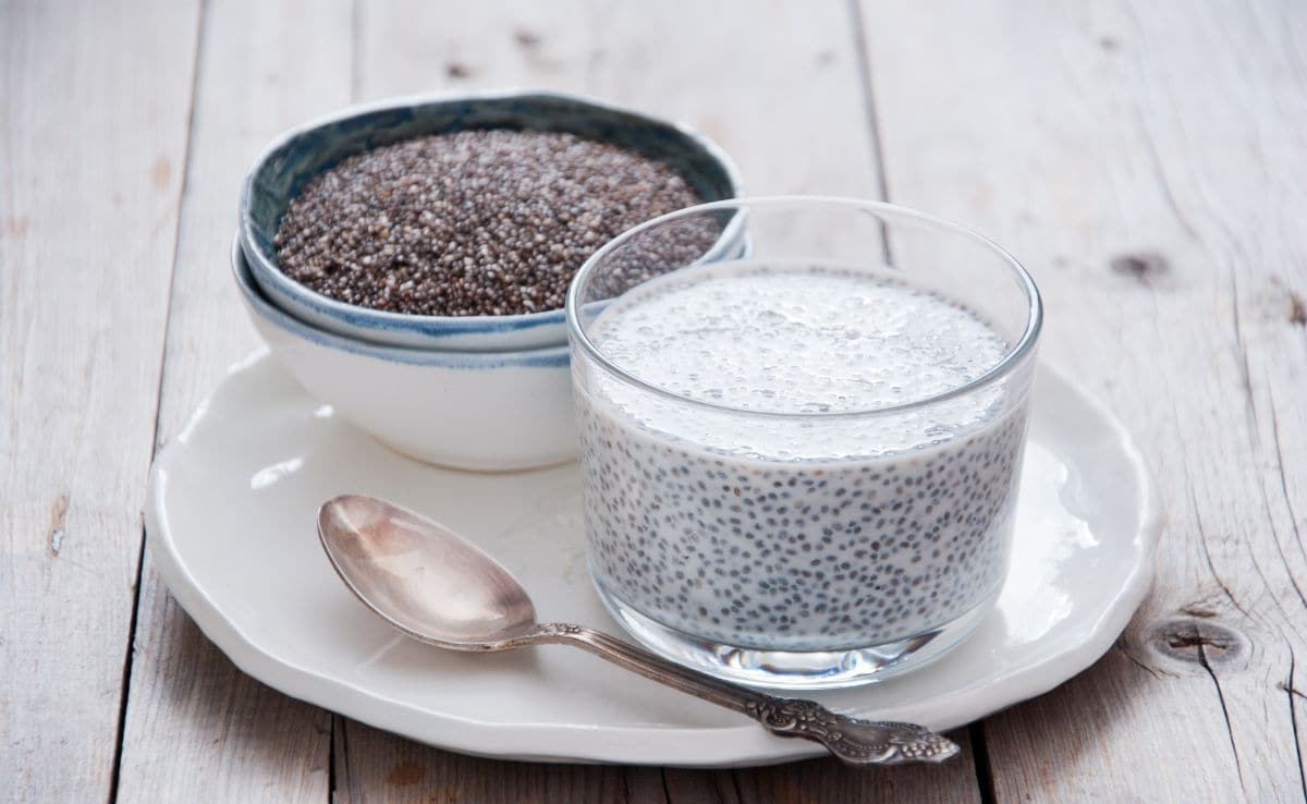 Top 10 Doctor-Recommended Foods That Can Help Eliminate Bloating