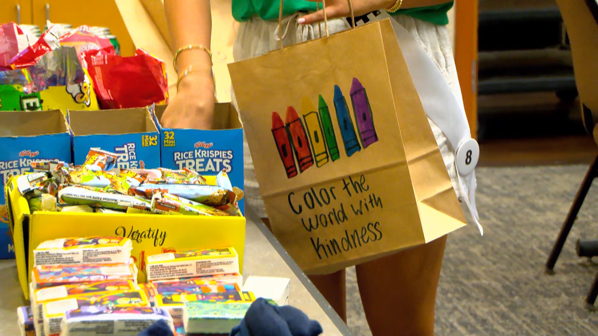 2025 Miss Hospitality contestants give back